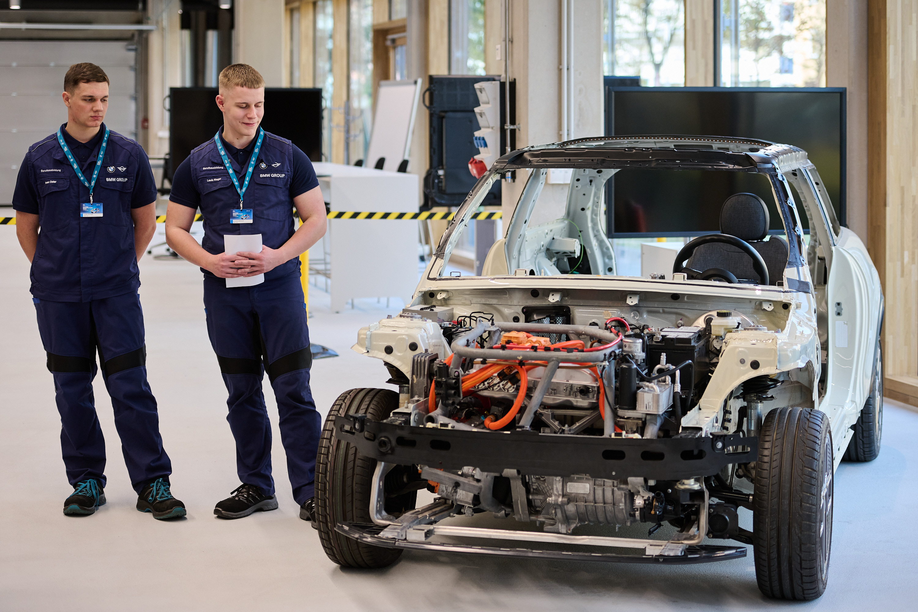 BMW versterkt zijn duurzame industriële strategie: focus op ...